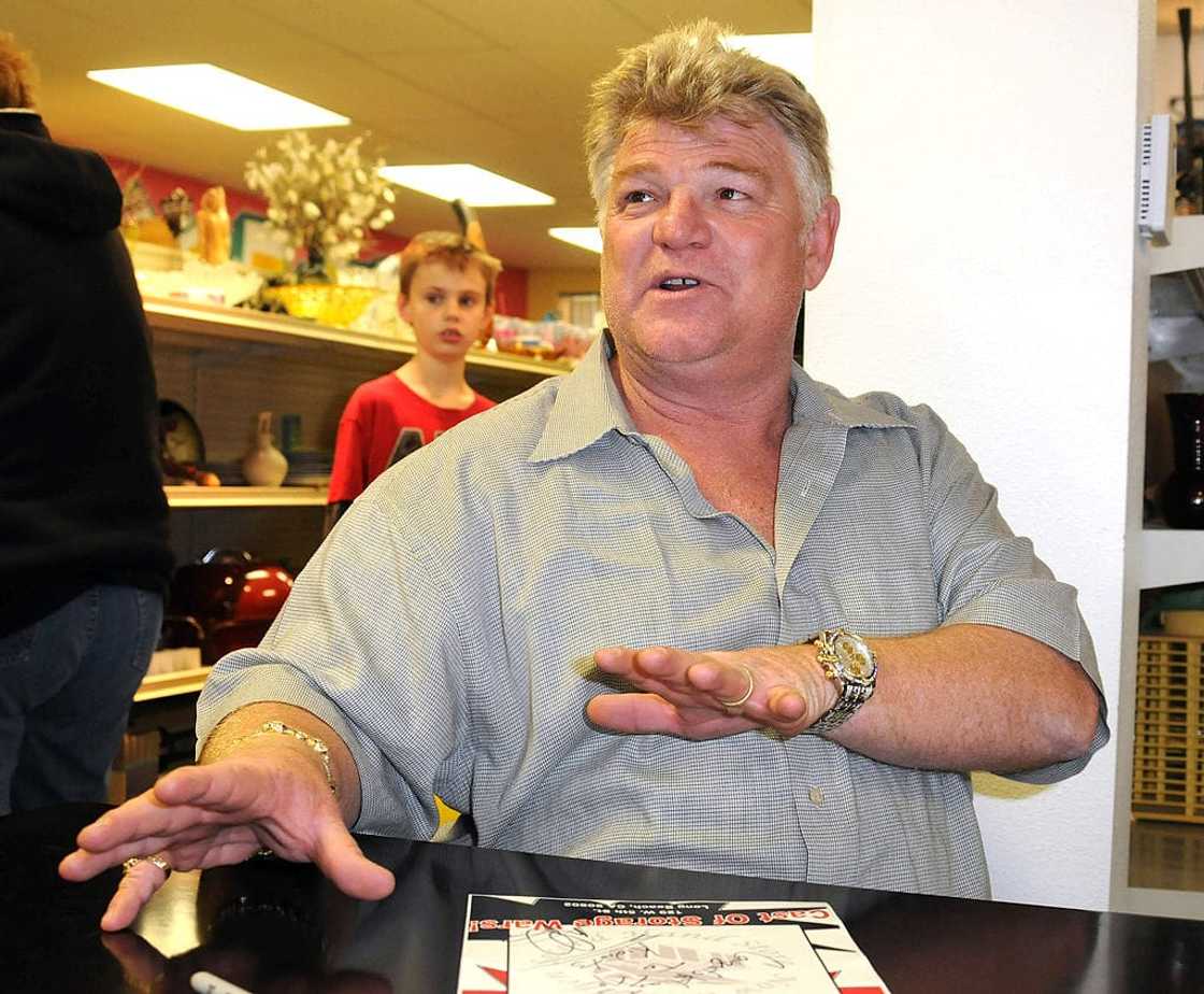 Dan Dotson Age, Net Worth, Married Life, Salary, Height, Weight, and ...