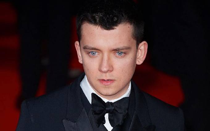 Asa Butterfield: Age, Height, Weight, Net Worth, Girlfriend, Married ...