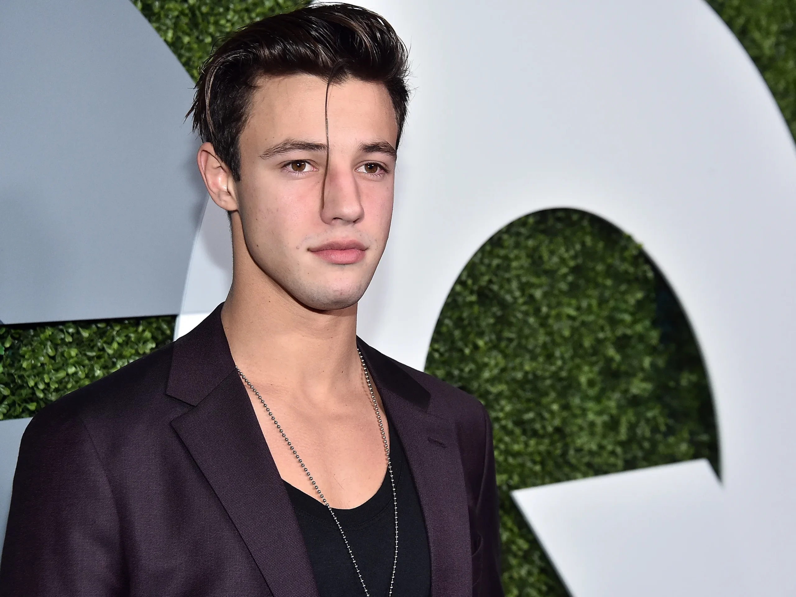 Cameron Dallas: Age, Net Worth, Girlfriend, Dating Rumors, Height ...