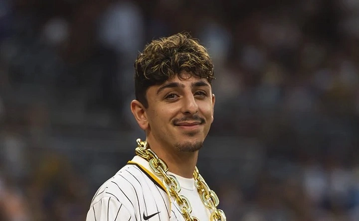 FaZe Rug Age, Net Worth, Married Status, Salary, Height, Weight, and ...